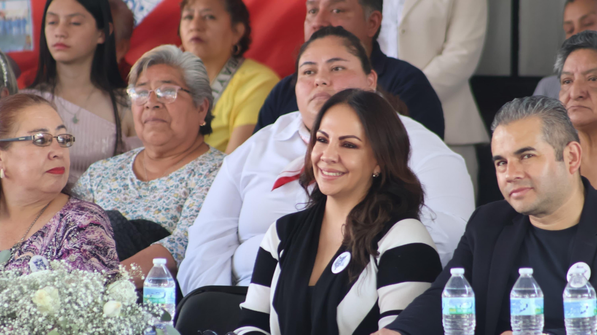 Karla Martínez celebra con la comunidad educativa el septuagésimo ...